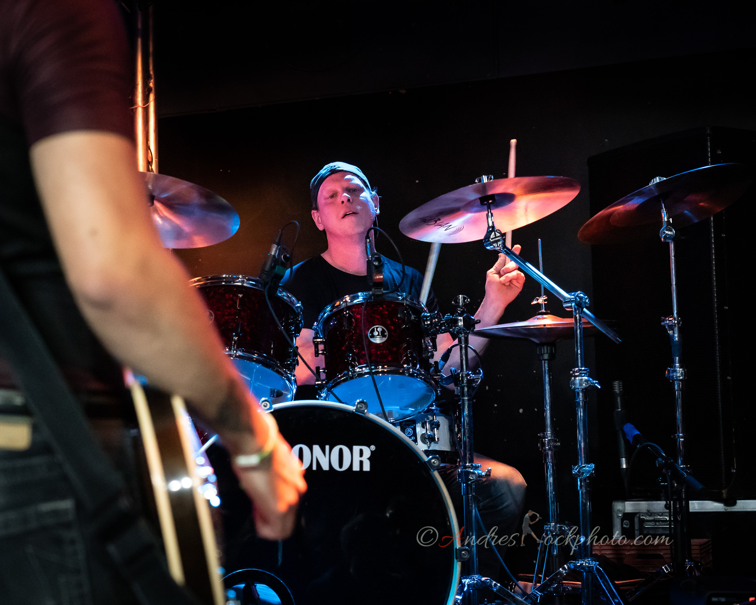 A night out at the Rockpile with guitarist Paul Gilbert | Alan Cross