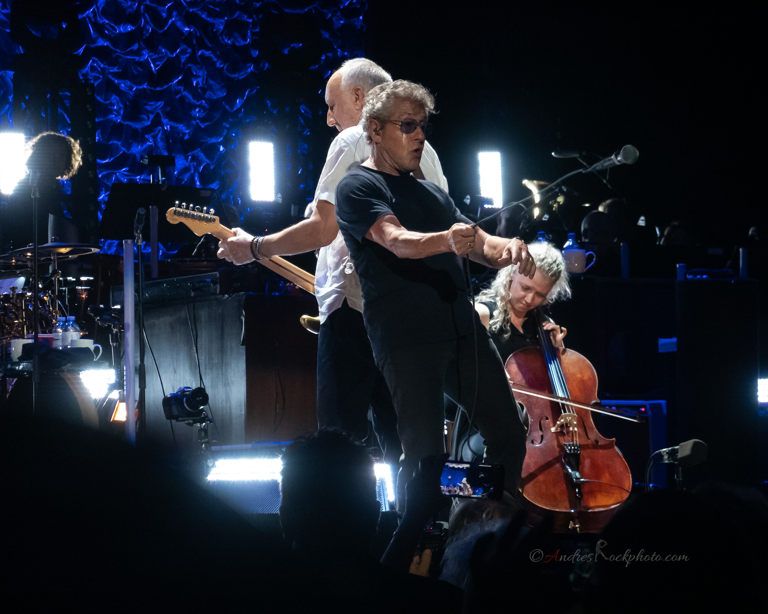 Right down front: Photos from The Who in Toronto | Alan Cross