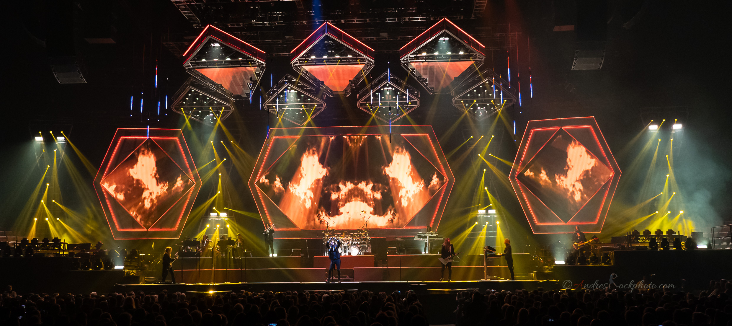 Before we leave the holidays behind, here are some photos of Trans ...