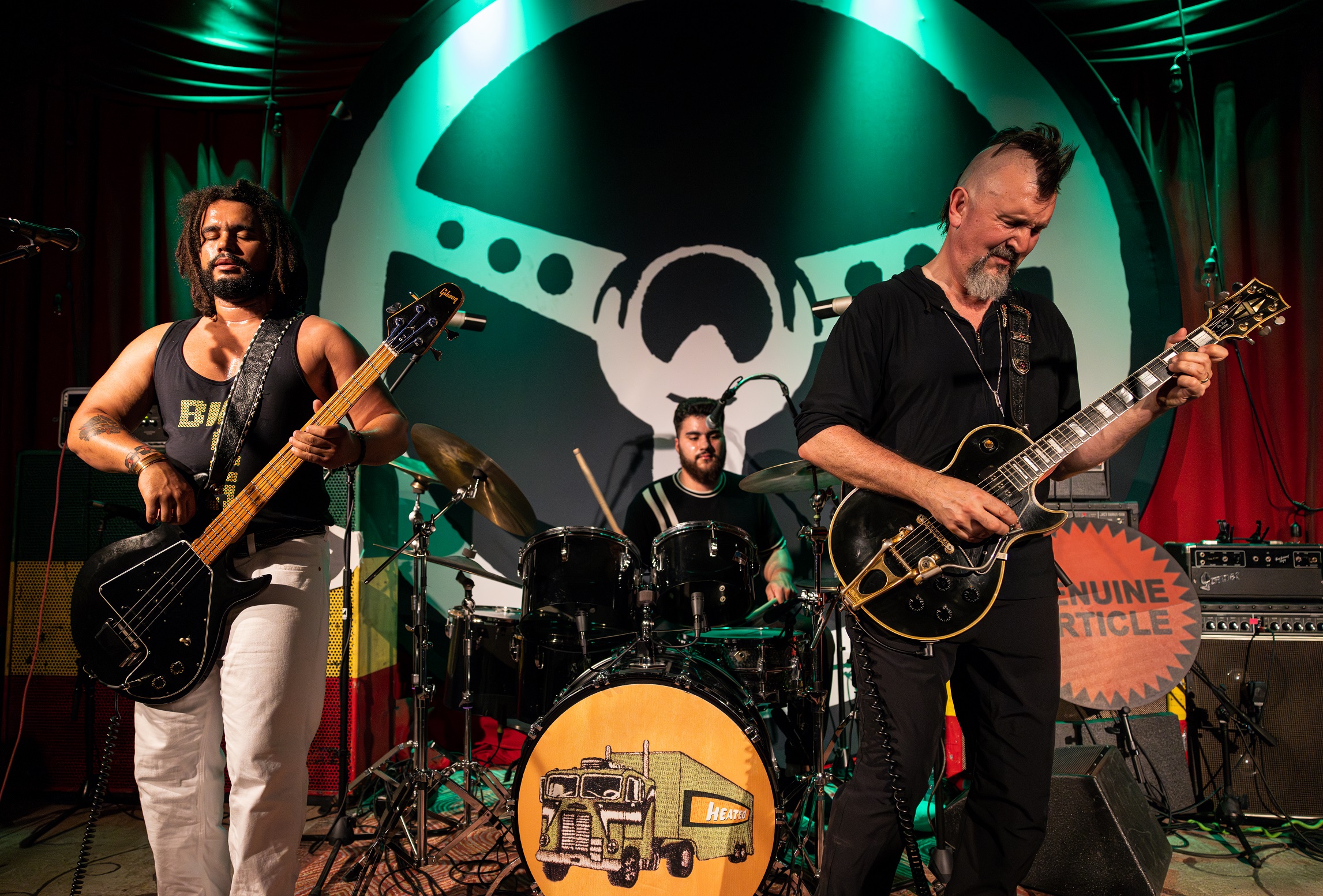 Big Sugar plays a small gig outside of Ottawa: Photos and a review ...