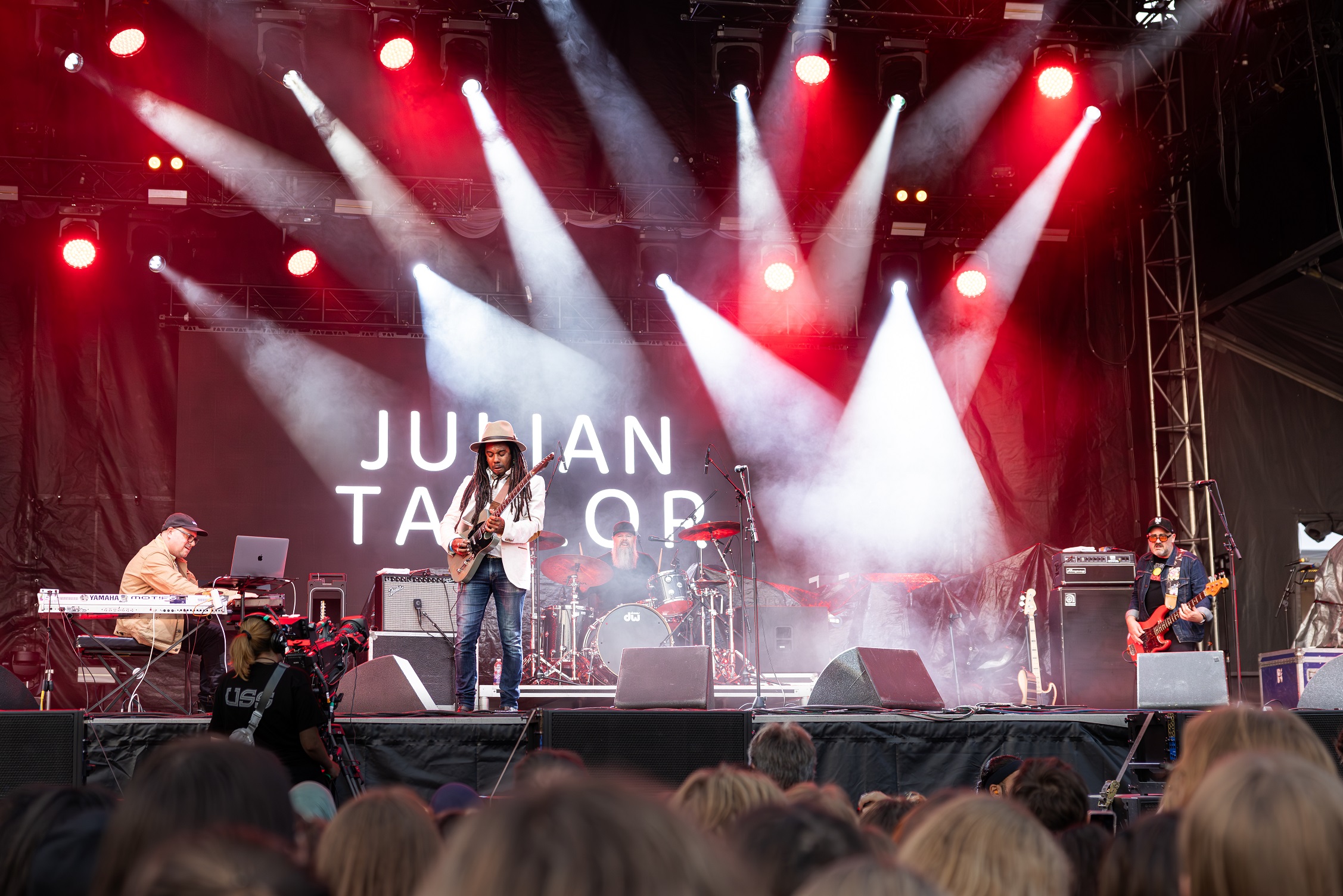 An interview with Julian Taylor | Alan Cross