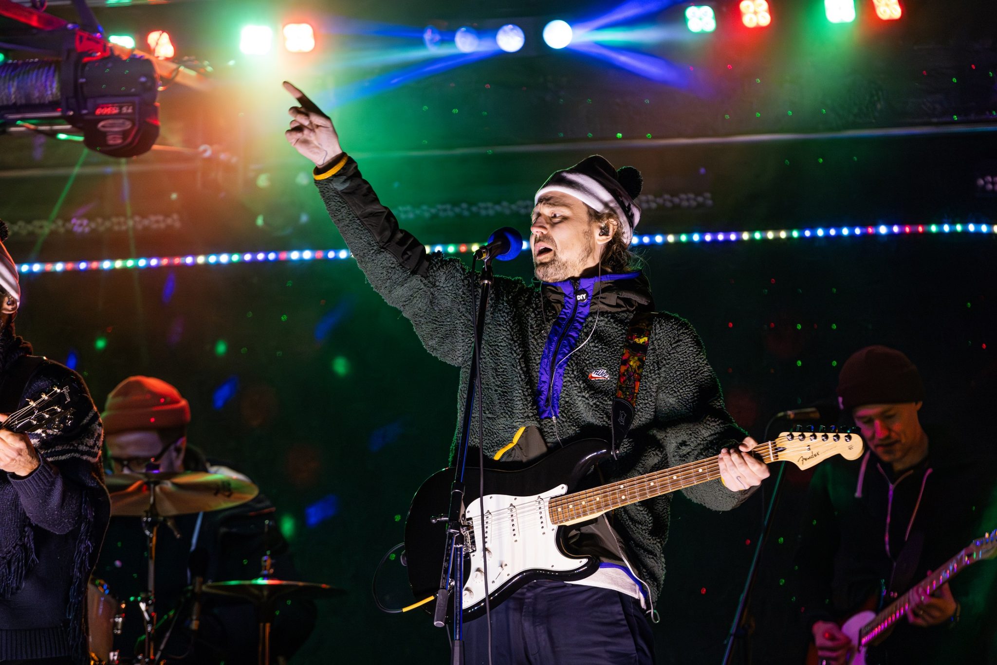 Photos and a review of Anyway Gang performing on the CP Holiday Train