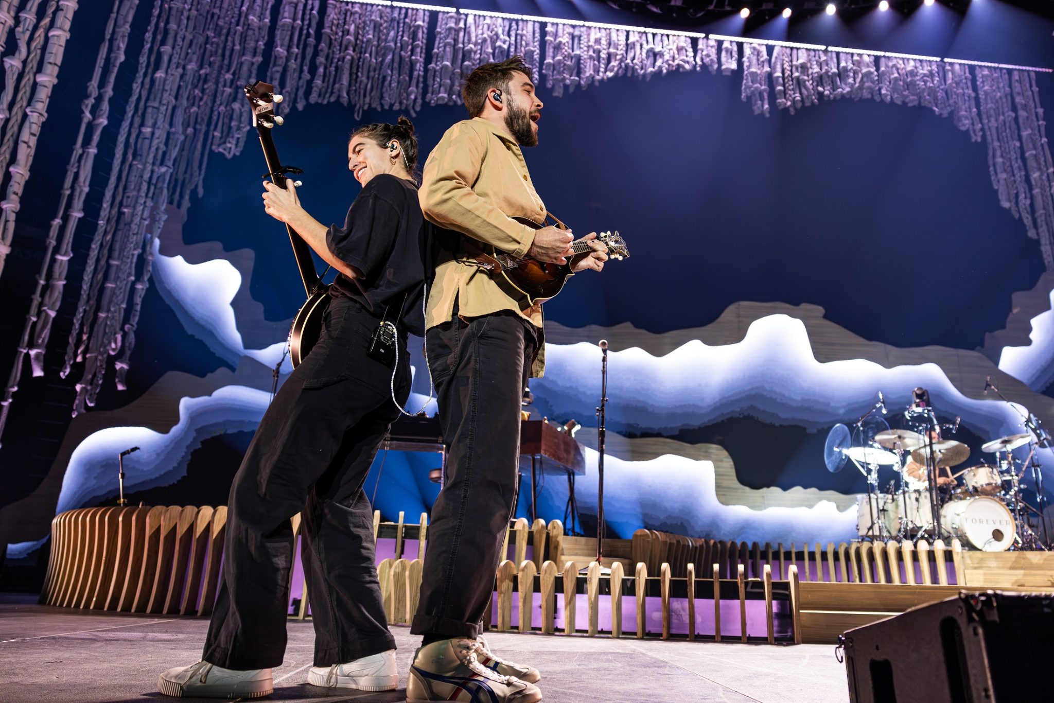 Photos and a review of Noah Kahan in Ottawa | Alan Cross