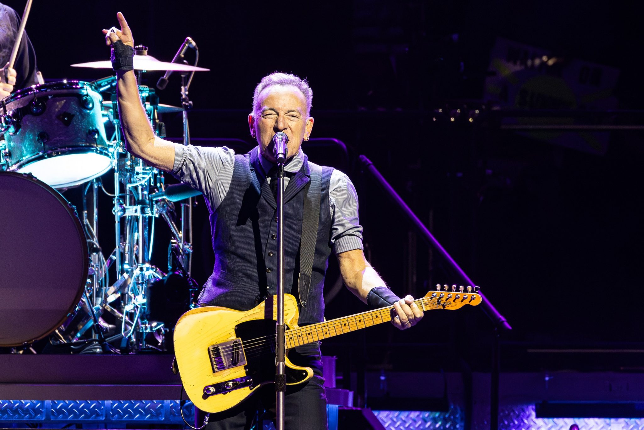 Photos and a review of Bruce Springsteen in Ottawa | Alan Cross
