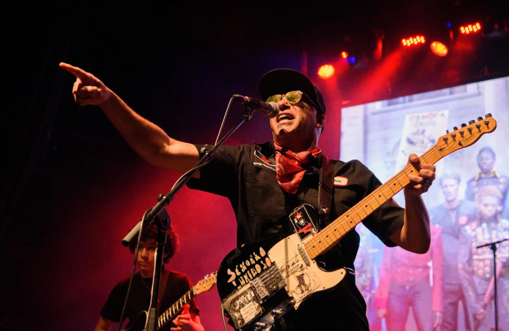 Photos from the Tom Morello gig in Toronto. | Alan Cross