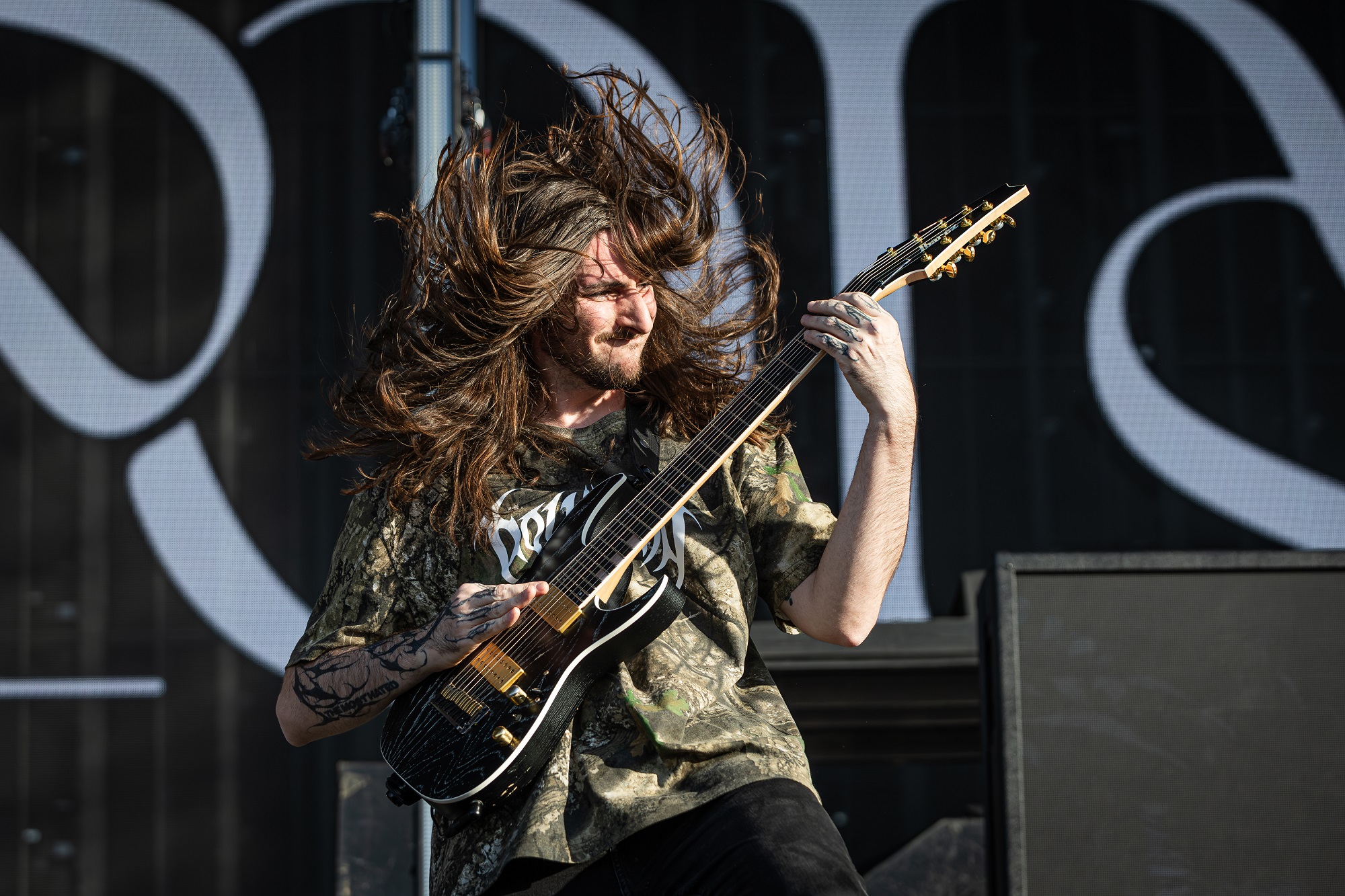 Photos and a review of System of a Down's Toronto top on their current tour featuring Deftones ...