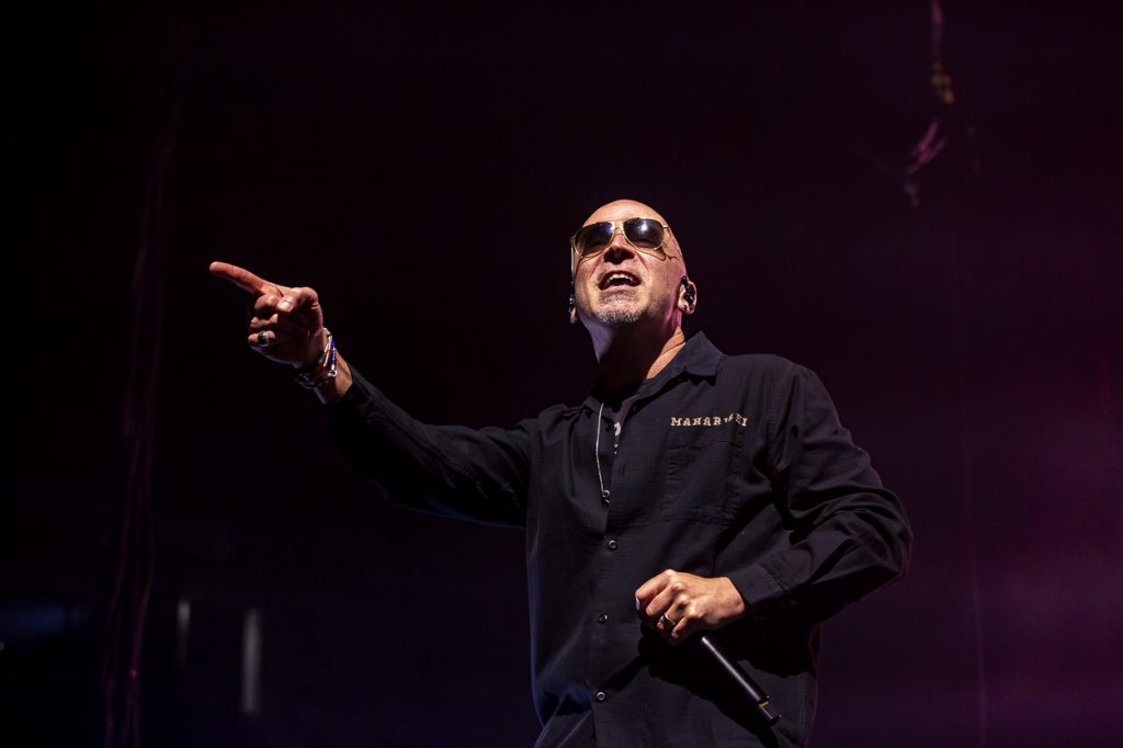Photos and a review of Live, Big Wreck, and Econoline Crush in Ottawa ...