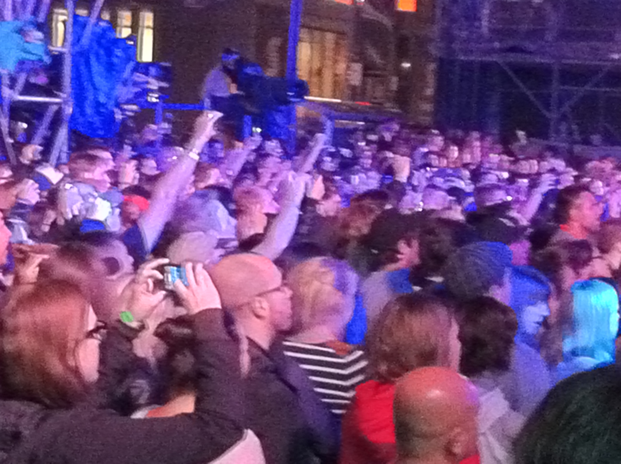 Coldplay, Cell Phones and Cameras - Alan Cross