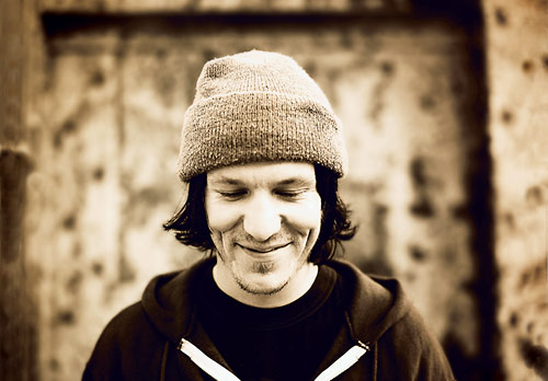 It Was Ten Years Ago Today That Elliott Smith Died. We Still Don't Know ...